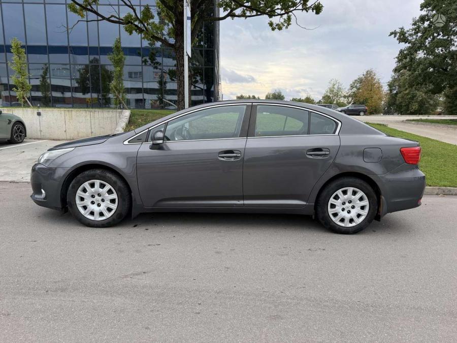 Pelēks Toyota Avensis 2012 Panevēža, ar dzinēja tilpumu 2.00 L un nobraukumu 234 tūkst. km par 3250 €, foto 12 vietnē AUTOMOTO.COM.LV