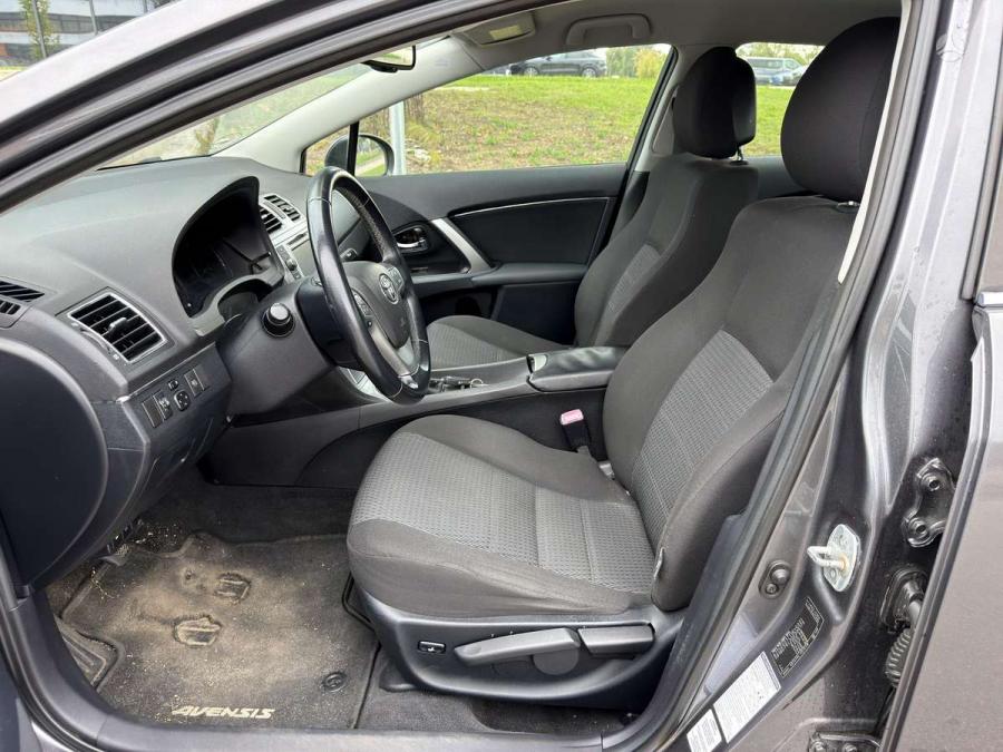Pelēks Toyota Avensis 2012 Panevēža, ar dzinēja tilpumu 2.00 L un nobraukumu 234 tūkst. km par 3250 €, foto 15 vietnē AUTOMOTO.COM.LV