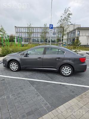 Toyota Avensis 2012 in Riga on AUTOMOTO.COM.LV Grey Toyota Avensis 2012 in Riga, with an engine capacity of 1.80 L and mileage of 238 thousand km for 7100 €, photo 1 on AUTOMOTO.COM.LV