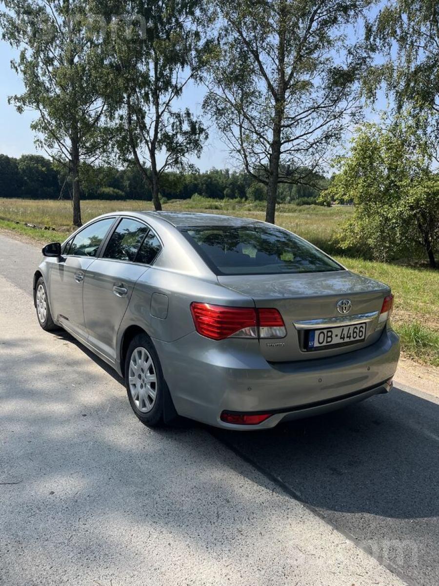 Pelēks Toyota Avensis 2012 Madona, ar dzinēja tilpumu 1.80 L un nobraukumu 285 tūkst. km par 4000 €, foto 4 vietnē AUTOMOTO.COM.LV