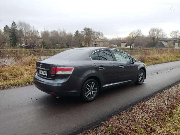 Grey Toyota Avensis 2013 in Klaipeda, with an engine capacity of 2.00 L and mileage of 230 thousand km for 2200 €, photo 3 on AUTOMOTO.COM.LV