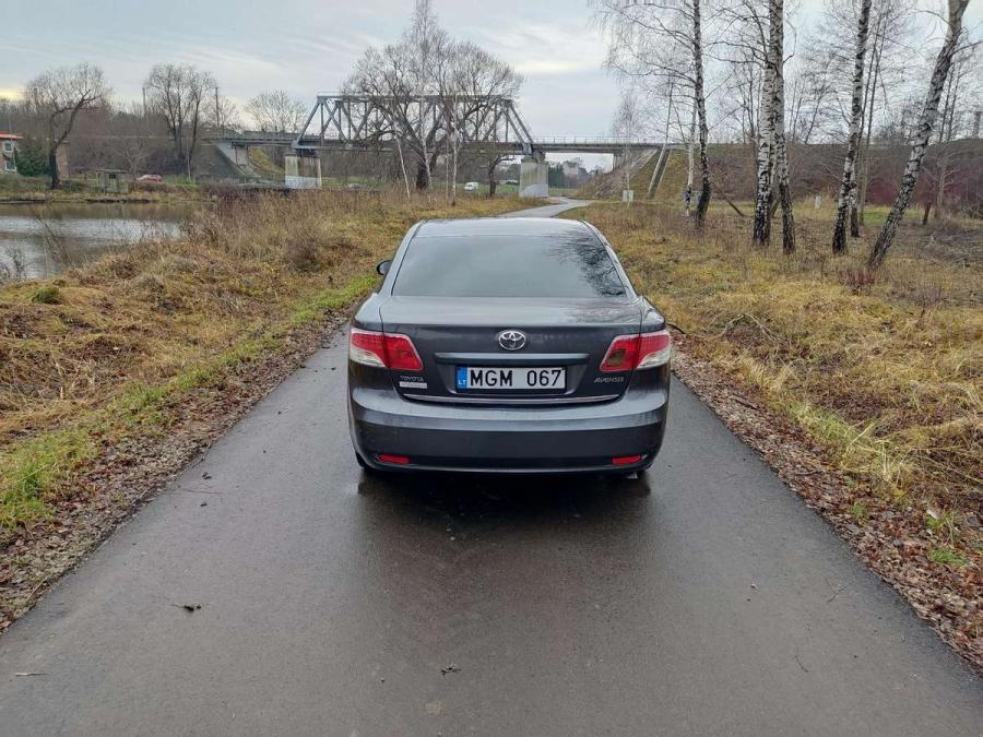 Серый Тойота Авенсис 2013 в Клайпеда, объемом двигателя 2.00 л и пробегом 230 тыс. км за 2200 €, фото 5 на AUTOMOTO.COM.LV