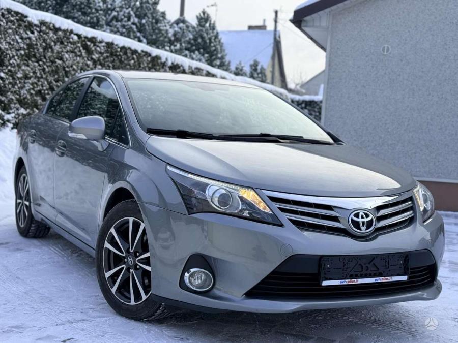Pelēks Toyota Avensis 2013 Ukmergė, ar dzinēja tilpumu 2.00 L un nobraukumu 204 tūkst. km par 5350 €, foto 1 vietnē AUTOMOTO.COM.LV