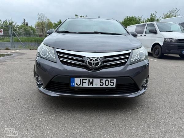Pelēks Toyota Avensis 2013 Viļņa, ar dzinēja tilpumu 2.00 L un nobraukumu 295 tūkst. km par 5300 €, foto 3 vietnē AUTOMOTO.COM.LV
