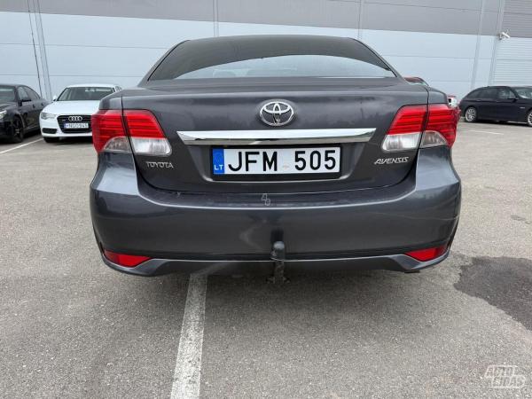 Pelēks Toyota Avensis 2013 Viļņa, ar dzinēja tilpumu 2.00 L un nobraukumu 295 tūkst. km par 5300 €, foto 5 vietnē AUTOMOTO.COM.LV
