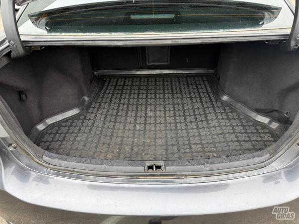 Pelēks Toyota Avensis 2013 Viļņa, ar dzinēja tilpumu 2.00 L un nobraukumu 295 tūkst. km par 5300 €, foto 8 vietnē AUTOMOTO.COM.LV