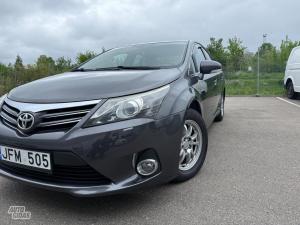 Серый Тойота Авенсис 2013 в Вильнюс, объемом двигателя 2.00 л и пробегом 295 тыс. км за 4900 €, фото 3 на AUTOMOTO.COM.LV