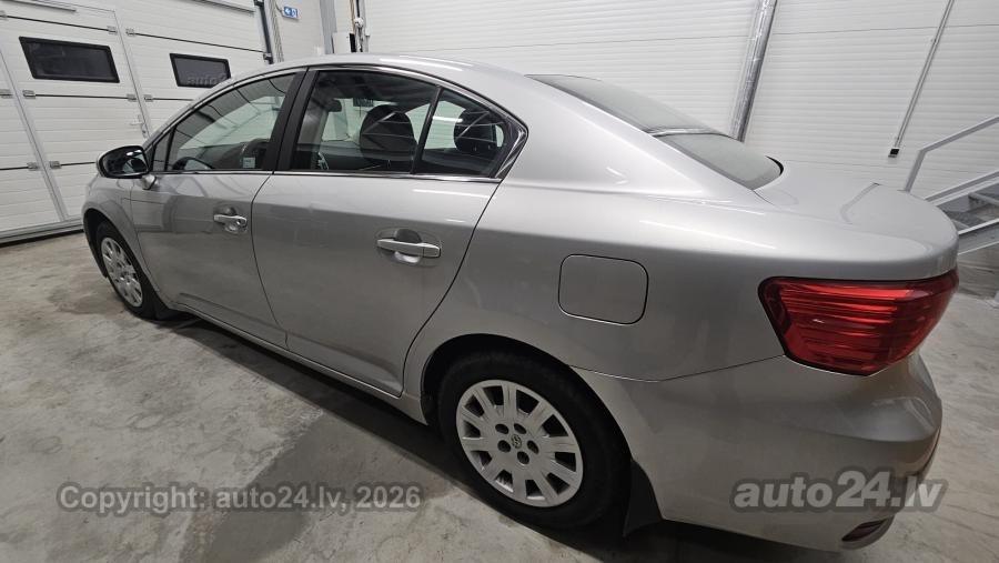 Серый Тойота Авенсис 2013 в Таллин, объемом двигателя 2.00 л и пробегом 112 тыс. км за 8700 €, фото 4 на AUTOMOTO.COM.LV