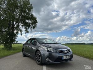 Grey Toyota Avensis 2013 in Vilnius, with an engine capacity of 2.00 L and mileage of 411 thousand km for 4700 €, photo  on AUTOMOTO.COM.LV