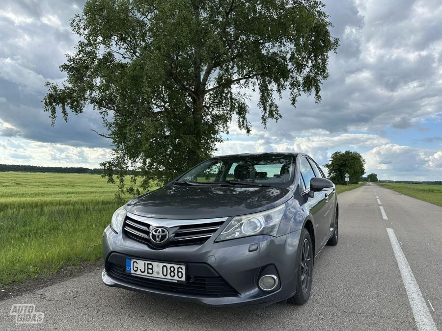 Grey Toyota Avensis 2013 in Vilnius, with an engine capacity of 2.00 L and mileage of 411 thousand km for 4700 €, photo 4 on AUTOMOTO.COM.LV