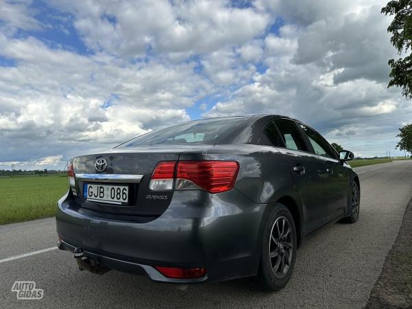 Pelēks Toyota Avensis 2013 Viļņa, ar dzinēja tilpumu 2.00 L un nobraukumu 411 tūkst. km par 4700 €, foto 7 vietnē AUTOMOTO.COM.LV