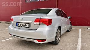 Серый Тойота Авенсис 2013 в Рига, объемом двигателя 2.20 л и пробегом 321 тыс. км за 5700 €, фото 8 на AUTOMOTO.COM.LV