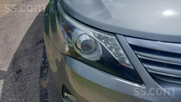 Pelēks Toyota Avensis 2013 Alūksne, ar dzinēja tilpumu 1.80 L un nobraukumu 0 tūkst. km par 3750 €, foto 5 vietnē AUTOMOTO.COM.LV