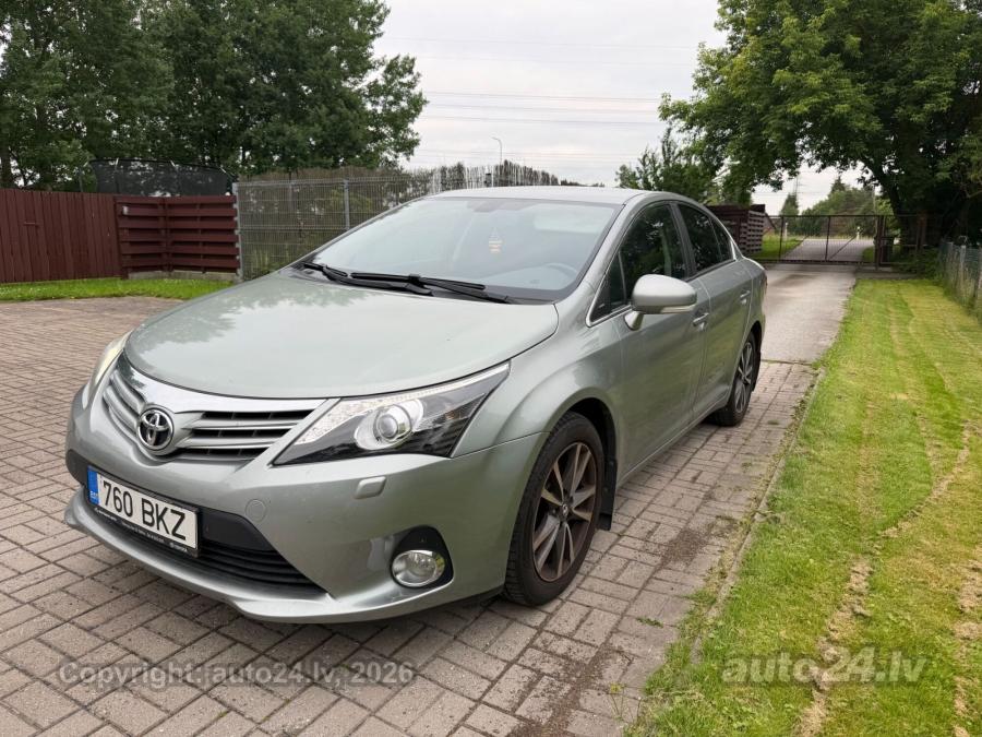 Серый Тойота Авенсис 2013 в Тарту, объемом двигателя 1.80 л и пробегом 180 тыс. км за 8500 €, фото 3 на AUTOMOTO.COM.LV