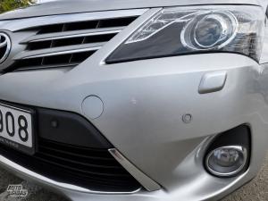 Grey Toyota Avensis 2013 in Kaunas, with an engine capacity of 2.00 L and mileage of 213 thousand km for 9650 €, photo 8 on AUTOMOTO.COM.LV