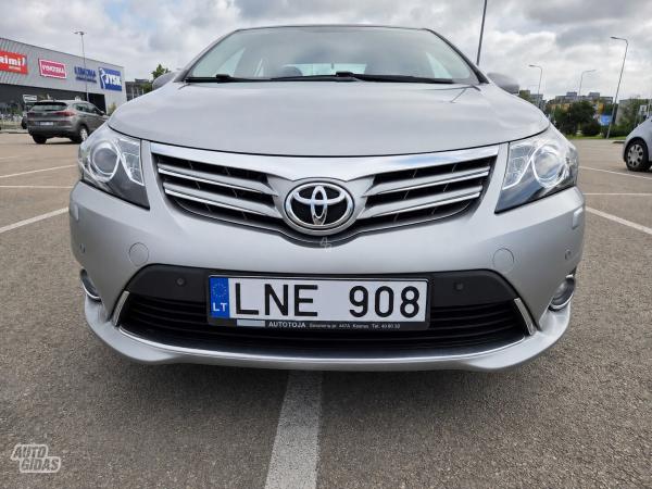 Grey Toyota Avensis 2013 in Kaunas, with an engine capacity of 2.00 L and mileage of 213 thousand km for 9650 €, photo 8 on AUTOMOTO.COM.LV
