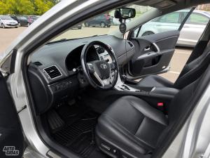 Grey Toyota Avensis 2013 in Kaunas, with an engine capacity of 2.00 L and mileage of 213 thousand km for 9650 €, photo 17 on AUTOMOTO.COM.LV