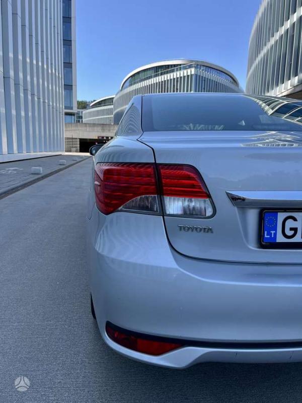 Pelēks Toyota Avensis 2013 Viļņa, ar dzinēja tilpumu 2.00 L un nobraukumu 214 tūkst. km par 5950 €, foto 8 vietnē AUTOMOTO.COM.LV