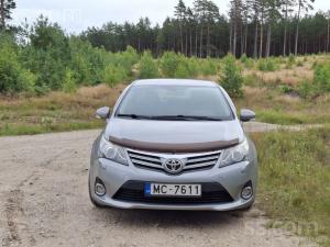 Pelēks Toyota Avensis 2013 Rīga, ar dzinēja tilpumu 1.80 L un nobraukumu 255 tūkst. km par 7800 €, foto 3 vietnē AUTOMOTO.COM.LV