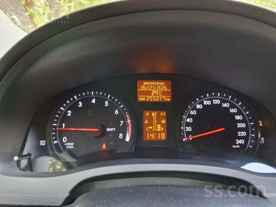 Pelēks Toyota Avensis 2013 Rīga, ar dzinēja tilpumu 1.80 L un nobraukumu 255 tūkst. km par 7800 €, foto 8 vietnē AUTOMOTO.COM.LV