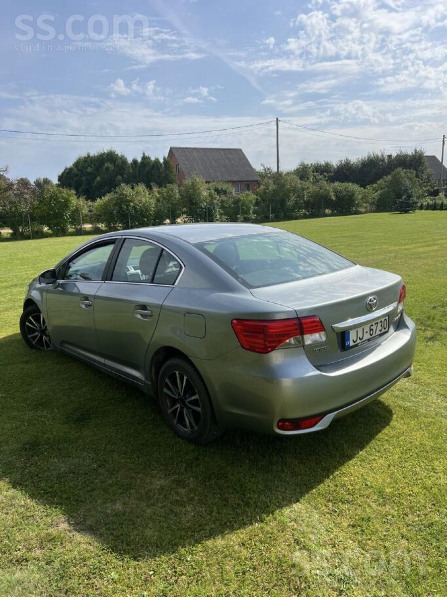 Grey Toyota Avensis 2013 in Valmiera, with an engine capacity of 2.00 L and mileage of 207 thousand km for 5790 €, photo 5 on AUTOMOTO.COM.LV