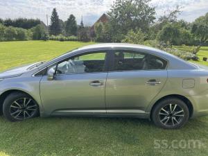 Grey Toyota Avensis 2013 in Valmiera, with an engine capacity of 2.00 L and mileage of 207 thousand km for 5790 €, photo 7 on AUTOMOTO.COM.LV