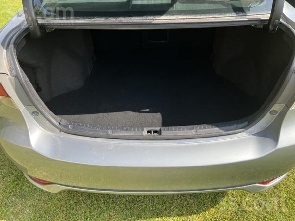 Grey Toyota Avensis 2013 in Valmiera, with an engine capacity of 2.00 L and mileage of 207 thousand km for 5790 €, photo 7 on AUTOMOTO.COM.LV