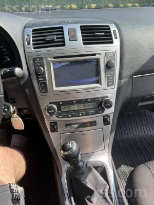 Grey Toyota Avensis 2013 in Valmiera, with an engine capacity of 2.00 L and mileage of 207 thousand km for 5790 €, photo 10 on AUTOMOTO.COM.LV