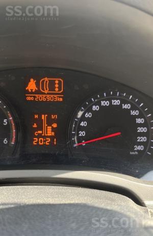Grey Toyota Avensis 2013 in Valmiera, with an engine capacity of 2.00 L and mileage of 207 thousand km for 5790 €, photo 12 on AUTOMOTO.COM.LV