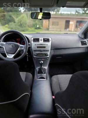 Pelēks Toyota Avensis 2013 Jēkabpils, ar dzinēja tilpumu 2.00 L un nobraukumu 186 tūkst. km par 5050 €, foto 6 vietnē AUTOMOTO.COM.LV