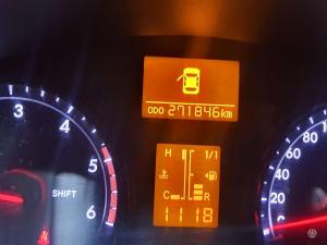 Серый Тойота Авенсис 2013 в Кельме, объемом двигателя 2.00 л и пробегом 272 тыс. км за 5300 €, фото 11 на AUTOMOTO.COM.LV
