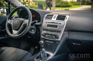 Pelēks Toyota Avensis 2013 Rīga, ar dzinēja tilpumu 2.00 L un nobraukumu 187 tūkst. km par 2990 €, foto 8 vietnē AUTOMOTO.COM.LV