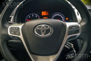 Pelēks Toyota Avensis 2013 Rīga, ar dzinēja tilpumu 2.00 L un nobraukumu 187 tūkst. km par 2990 €, foto 10 vietnē AUTOMOTO.COM.LV