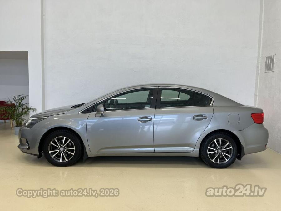 Pelēks Toyota Avensis 2014 Rakvere, ar dzinēja tilpumu 1.80 L un nobraukumu 131 tūkst. km par 9490 €, foto 3 vietnē AUTOMOTO.COM.LV