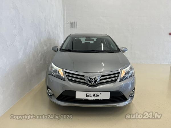 Grey Toyota Avensis 2014 in Rakvere, with an engine capacity of 1.80 L and mileage of 131 thousand km for 9490 €, photo 4 on AUTOMOTO.COM.LV
