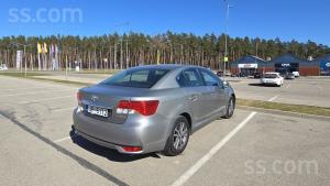 Pelēks Toyota Avensis 2014 Rīga, ar dzinēja tilpumu 2.00 L un nobraukumu 417 tūkst. km par 3300 €, foto 6 vietnē AUTOMOTO.COM.LV