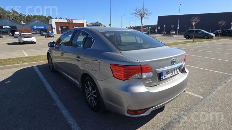 Pelēks Toyota Avensis 2014 Rīga, ar dzinēja tilpumu 2.00 L un nobraukumu 417 tūkst. km par 3300 €, foto 8 vietnē AUTOMOTO.COM.LV