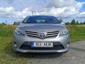 Pelēks Toyota Avensis 2014 Jehvi, ar dzinēja tilpumu 2.00 L un nobraukumu 155 tūkst. km par 8000 €, foto  vietnē AUTOMOTO.COM.LV