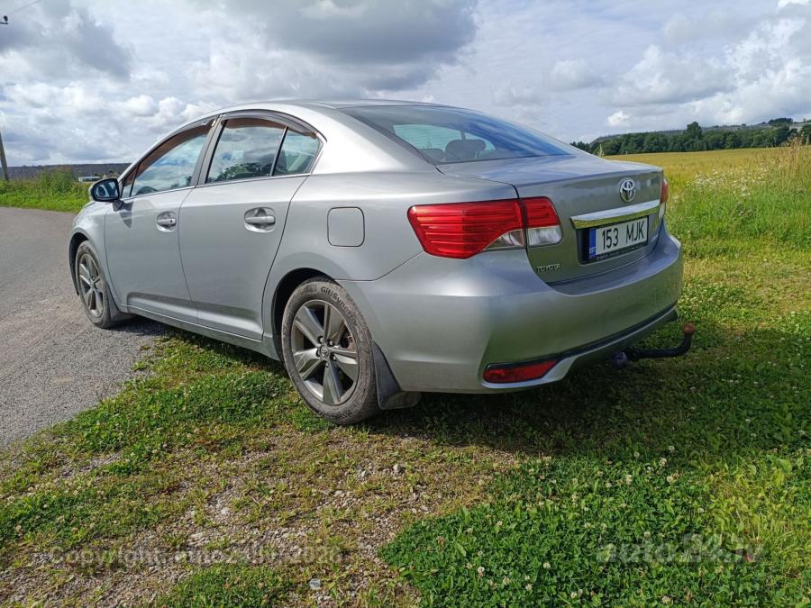 Pelēks Toyota Avensis 2014 Jehvi, ar dzinēja tilpumu 2.00 L un nobraukumu 155 tūkst. km par 8000 €, foto 4 vietnē AUTOMOTO.COM.LV