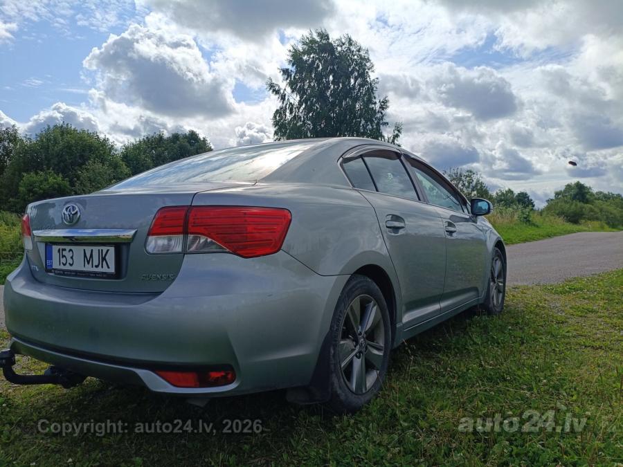 Pelēks Toyota Avensis 2014 Jehvi, ar dzinēja tilpumu 2.00 L un nobraukumu 155 tūkst. km par 8000 €, foto 6 vietnē AUTOMOTO.COM.LV