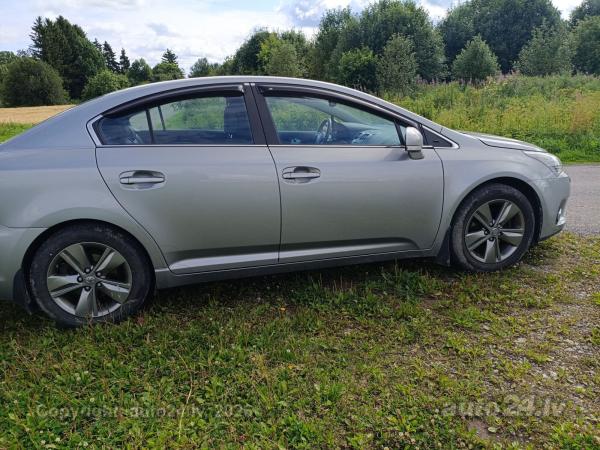 Pelēks Toyota Avensis 2014 Jehvi, ar dzinēja tilpumu 2.00 L un nobraukumu 155 tūkst. km par 8000 €, foto 6 vietnē AUTOMOTO.COM.LV