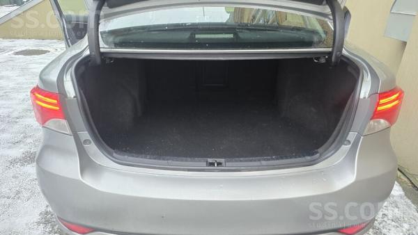 Pelēks Toyota Avensis 2014 Rīga, ar dzinēja tilpumu 2.00 L un nobraukumu 417 tūkst. km par 3000 €, foto 2 vietnē AUTOMOTO.COM.LV