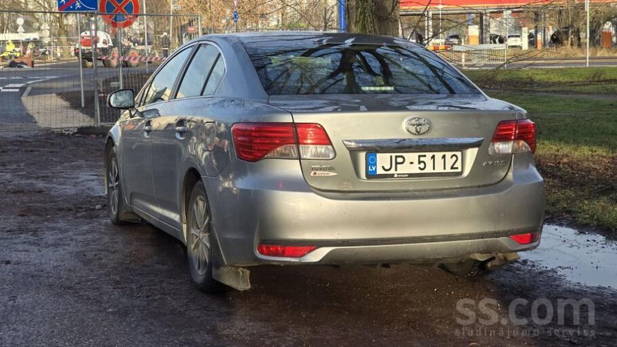 Pelēks Toyota Avensis 2014 Rīga, ar dzinēja tilpumu 2.00 L un nobraukumu 417 tūkst. km par 3000 €, foto 7 vietnē AUTOMOTO.COM.LV