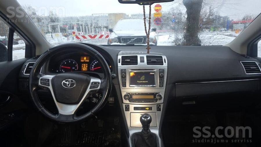 Pelēks Toyota Avensis 2014 Rīga, ar dzinēja tilpumu 2.00 L un nobraukumu 417 tūkst. km par 3000 €, foto 9 vietnē AUTOMOTO.COM.LV
