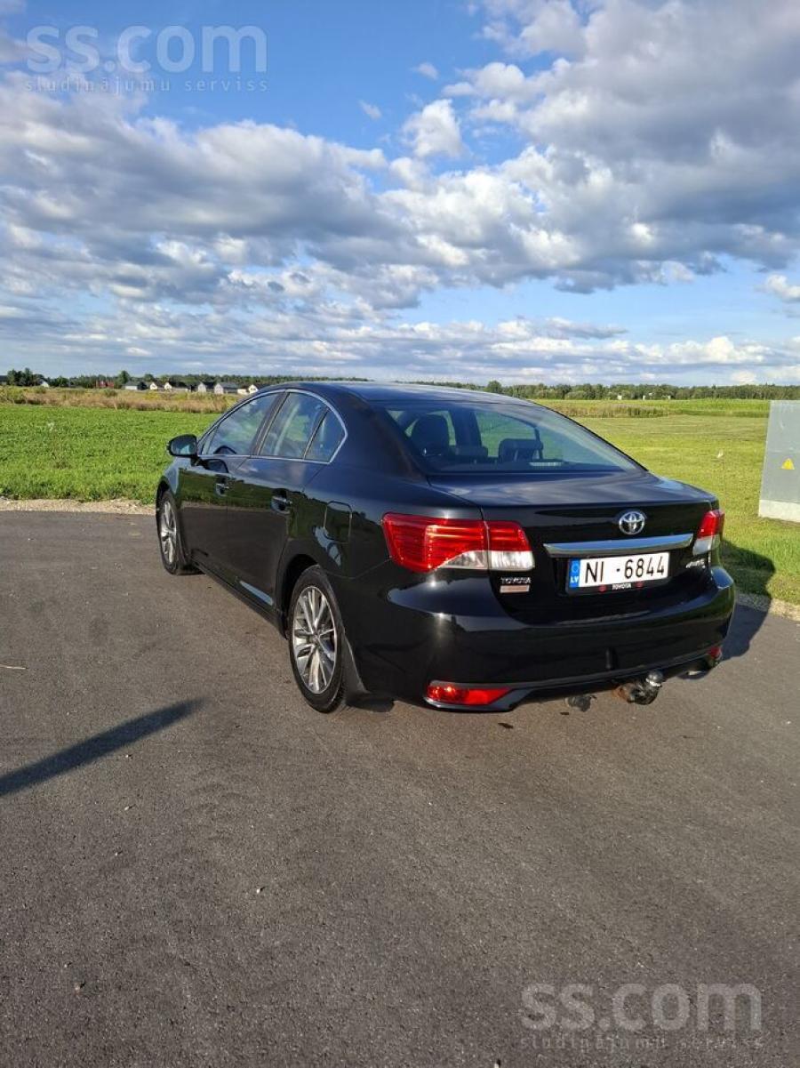 Серый Тойота Авенсис 2014 в Рига, объемом двигателя 2.00 л и пробегом 240 тыс. км за 5300 €, фото 5 на AUTOMOTO.COM.LV