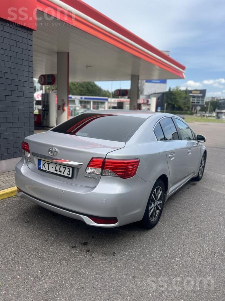 Pelēks Toyota Avensis 2014 Rīga, ar dzinēja tilpumu 1.80 L un nobraukumu 0 tūkst. km par 5000 €, foto 1 vietnē AUTOMOTO.COM.LV