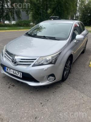 Pelēks Toyota Avensis 2014 Rīga, ar dzinēja tilpumu 1.80 L un nobraukumu 0 tūkst. km par 5000 €, foto 4 vietnē AUTOMOTO.COM.LV