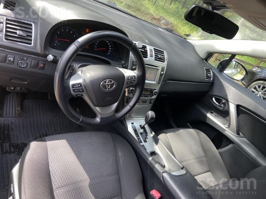 Pelēks Toyota Avensis 2014 Rīga, ar dzinēja tilpumu 1.80 L un nobraukumu 0 tūkst. km par 5000 €, foto 13 vietnē AUTOMOTO.COM.LV