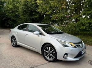 Pelēks Toyota Avensis 2014 Šauļi, ar dzinēja tilpumu 2.20 L un nobraukumu 250 tūkst. km par 4990 €, foto  vietnē AUTOMOTO.COM.LV