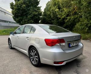 Серый Тойота Авенсис 2014 в Шяуляй, объемом двигателя 2.20 л и пробегом 250 тыс. км за 4990 €, фото 7 на AUTOMOTO.COM.LV